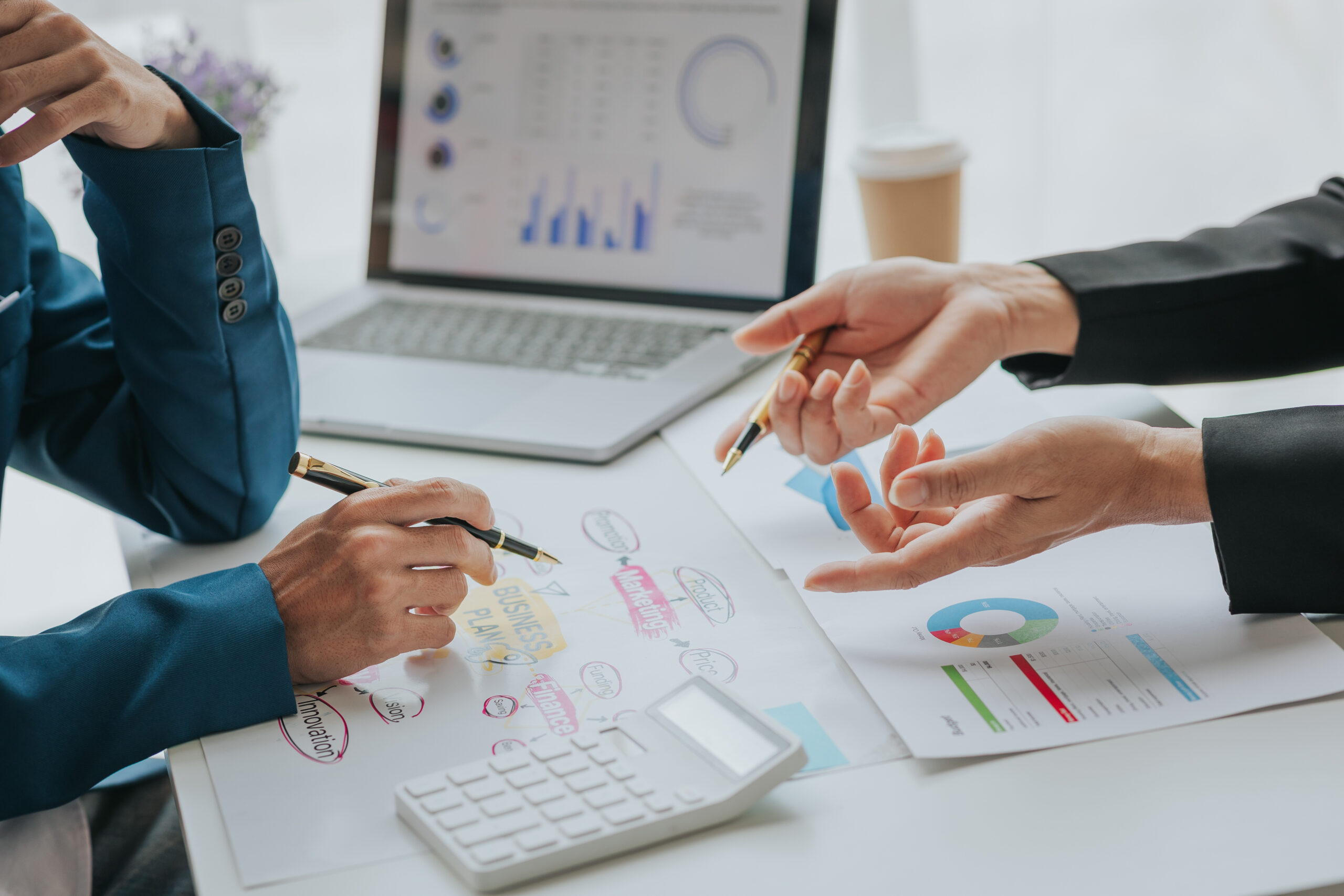 特長 | PixPot株式会社／ピクスポット